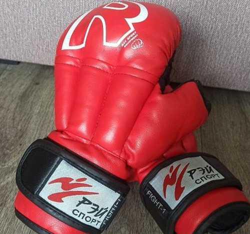 Боксерские перчатки 10 oz размер М