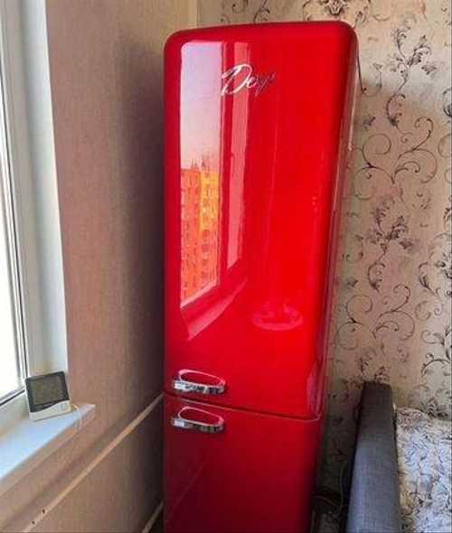 Холодильник красный Винтаж