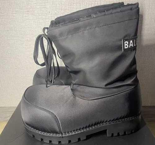 Balenciaga Alaska Boots