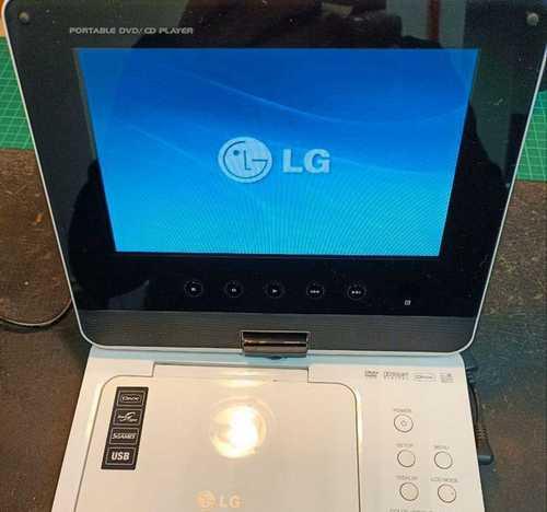 Портативный dvd плеер LG DP373B