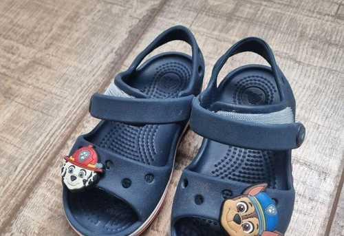 Сандалии crocs c7