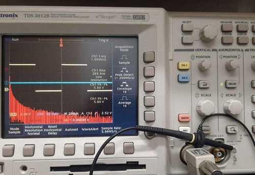 Осциллограф 600 MHz Tektronix tds3052b (3064B)