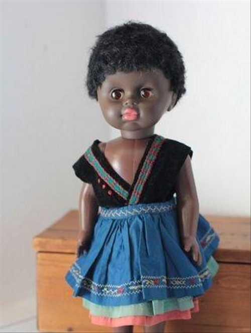 Чехословацкая кукла негр в родной одежде