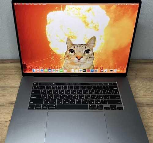 MacBook Pro 16 (2019), 1000 ГБ, Core i9, 2.3 ГГц, RAM 32 ГБ, AMD Radeon Pro 5500M 4 ГБ