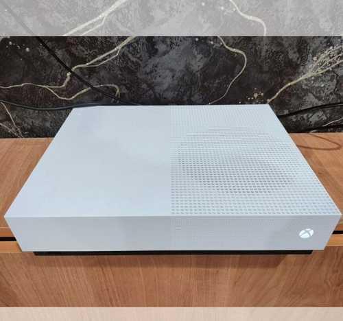 Xbox One S 1tb