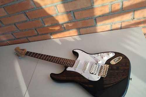 Fender squier bullet Stratocaster HSS HT