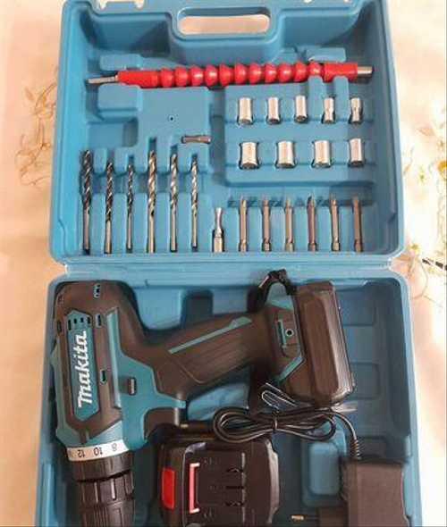 Шуруповерт makita 18v с набором