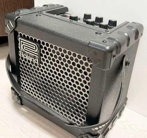 Гитарный комбоусилитель Roland Micro Cube