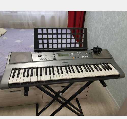 Синтезатор yamaha psr r300