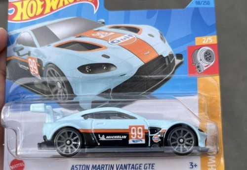 Hot Wheels Aston Martin Vantage GTE Gulf team