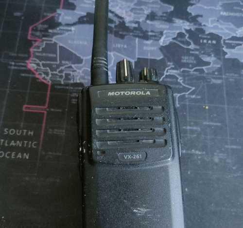 Рация motorola vx-261