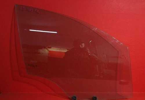 Стекло переднее правое Citroen C4 2 1.6 EP6 2014