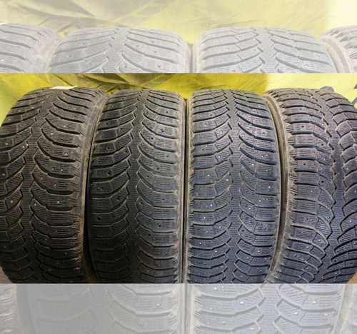 Bridgestone Blizzak Spike-01 215/55 R17