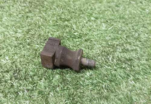 Крепеж VW Touareg 2002-2010