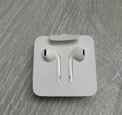 Наушники EarPods Lightning с переходником 3,5 Jack