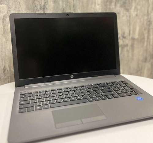 Ноутбук HP 250 G7