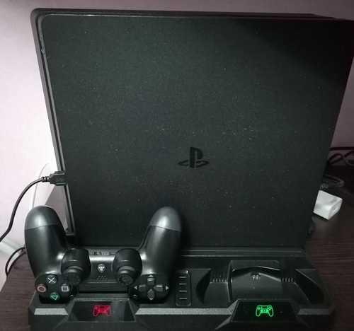 Sony PlayStation 4 Slim, 1000 гб, 2 геймпада