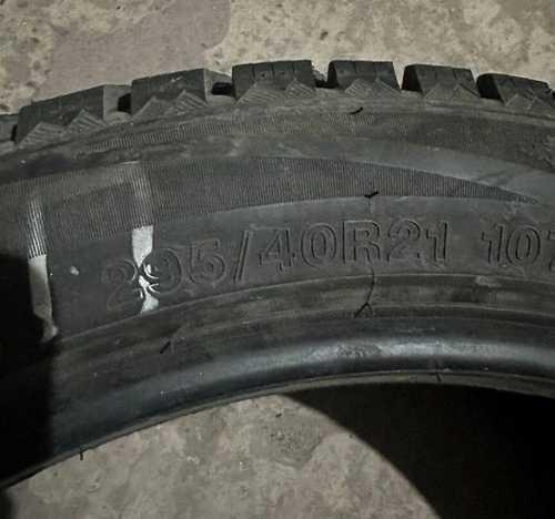 iLink Wintervorhut Stud II 295/40 R21