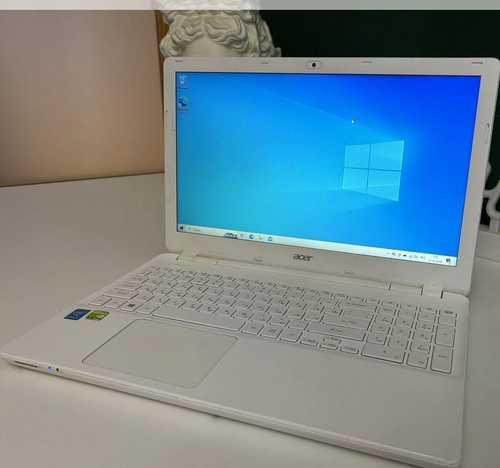 Ноутбук Acer V3-572G