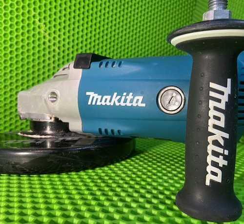 Болгарка Makita GA9020S