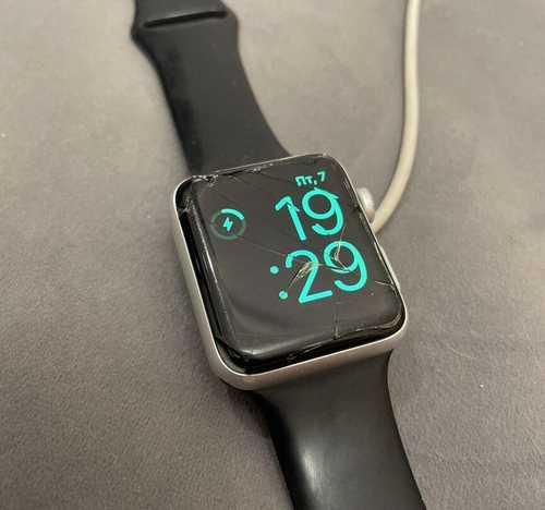 Часы Apple watch 3 42mm на запчасти