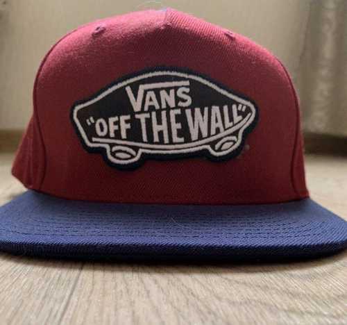 Бейсболка Vans "Off The Wall"