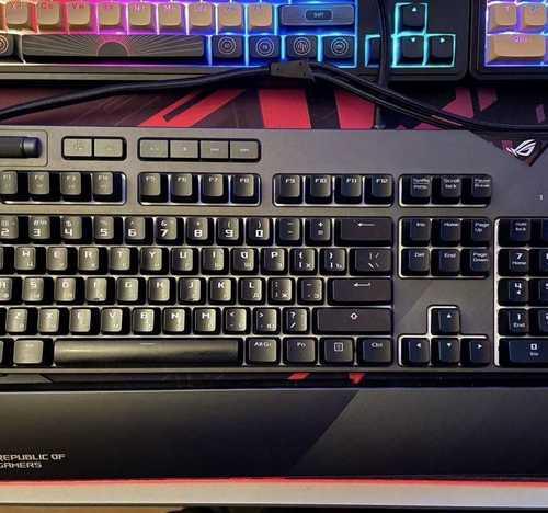 Asus ROG Strix Flare