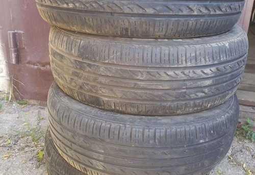 Kumho Solus KH15 215/65 R16 98H