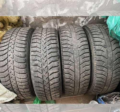 Bridgestone Ice Cruiser 7000 185/65 R15 88T