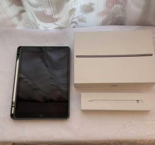 Планшет apple iPad 8 32 gb wifi + apple pancil 1