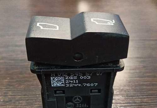 Кнопка управления люком Mercedes Benz