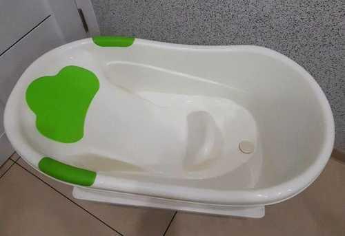 Ванночка для купания с горкой