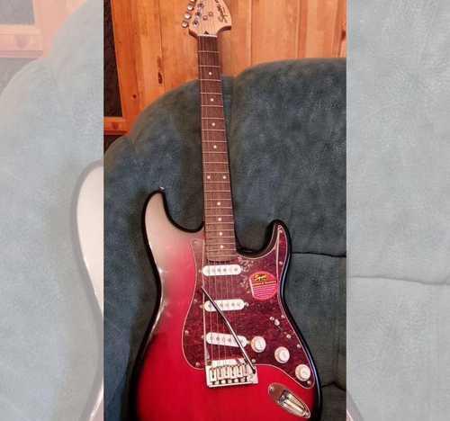 Электрогитара Squier Stratocaster Fender