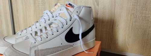 Nike blazer mid