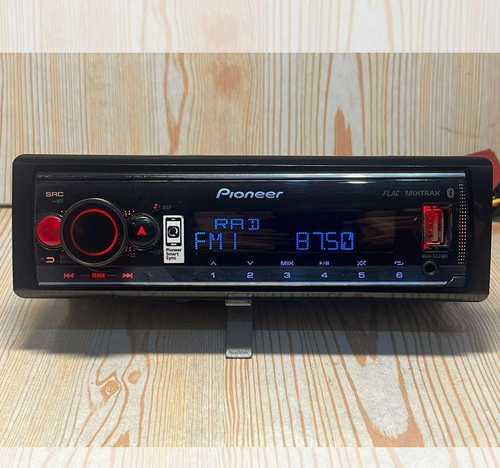 Магнитола Pioneer MVH-S520BT