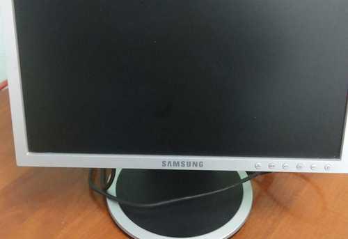 Монитор Samsung SyncMaster 740N