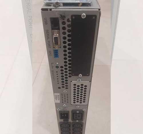 Ибп APC Smart-UPS 2200VA/1980W