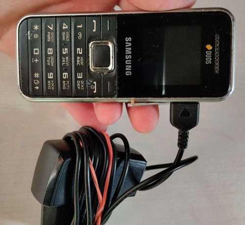 Samsung E1182 + зарядка, отличное состояние