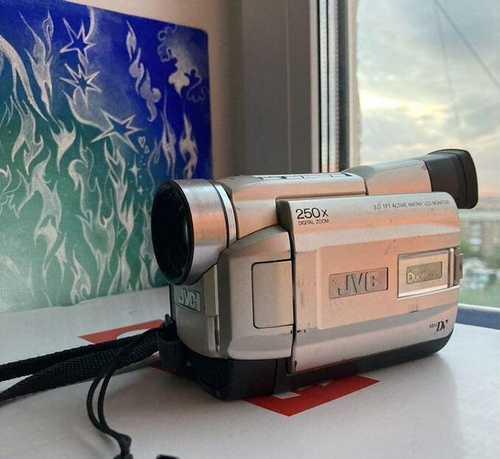 Видеокамера JVC кассетная