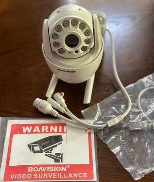 Камера видеонаблюдения уличная (WiFi / кабель)