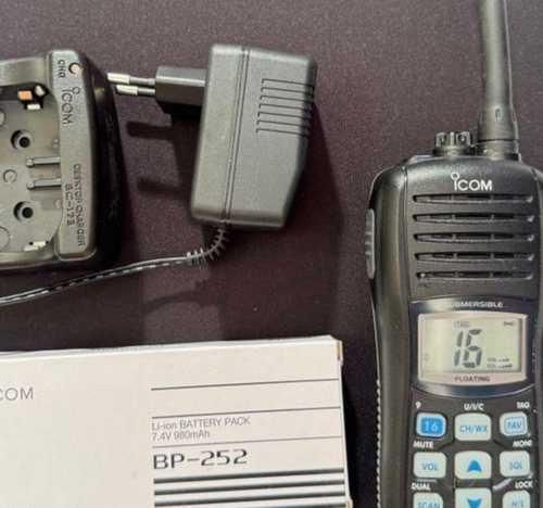 Портативная радиостанция VHF Icom IC-M34 морская