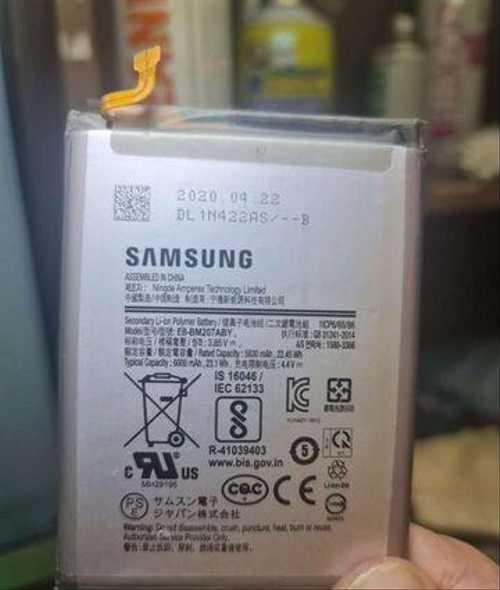 Аккумулятор Samsung M31 снятый
