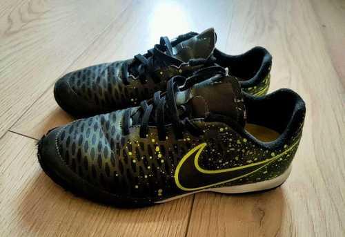 Футбольные бутсы nike magista