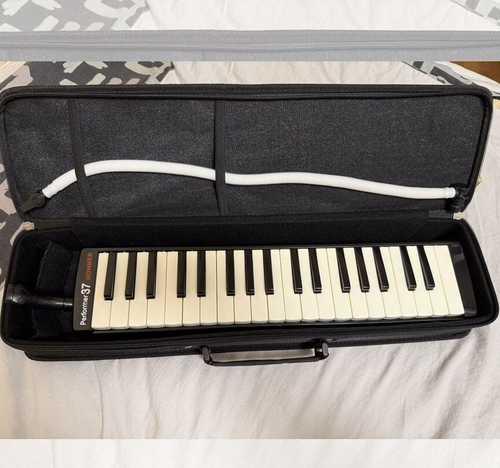 Мелодика hohner37