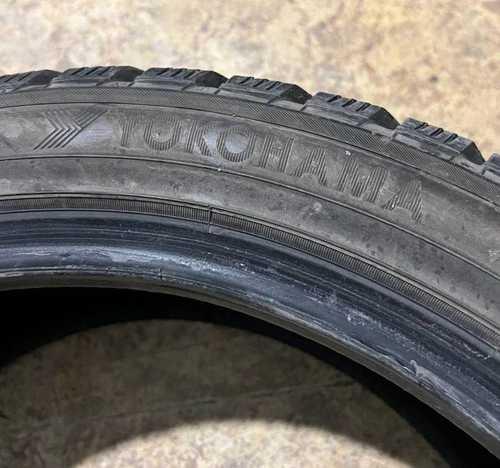 Yokohama 104ZR 245/45 R19 и 245/45 R19 19T