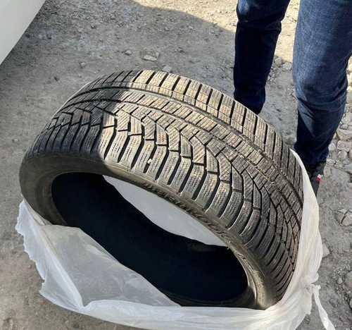 Hankook Winter I'Cept Evo 255/35 R20