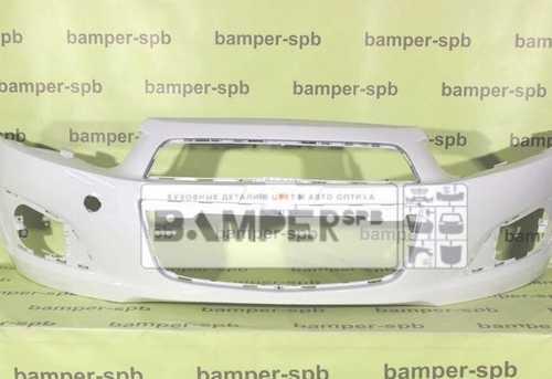 Бампер передний Chevrolet Aveo T300 Белый