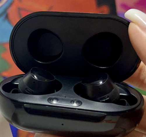 Беспроводные наушники Samsung Galaxy buds  