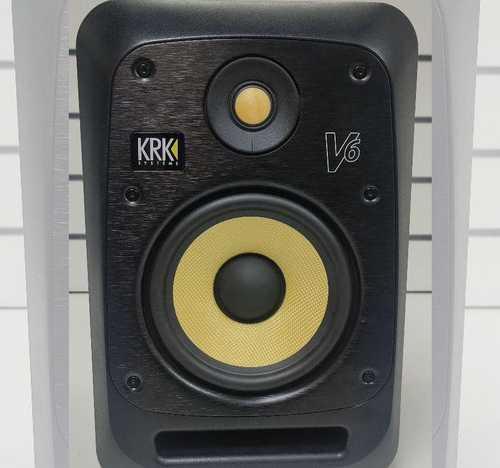 KRK V6S4