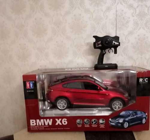 Игрушечная машинка на радиоуправлении BMW X6